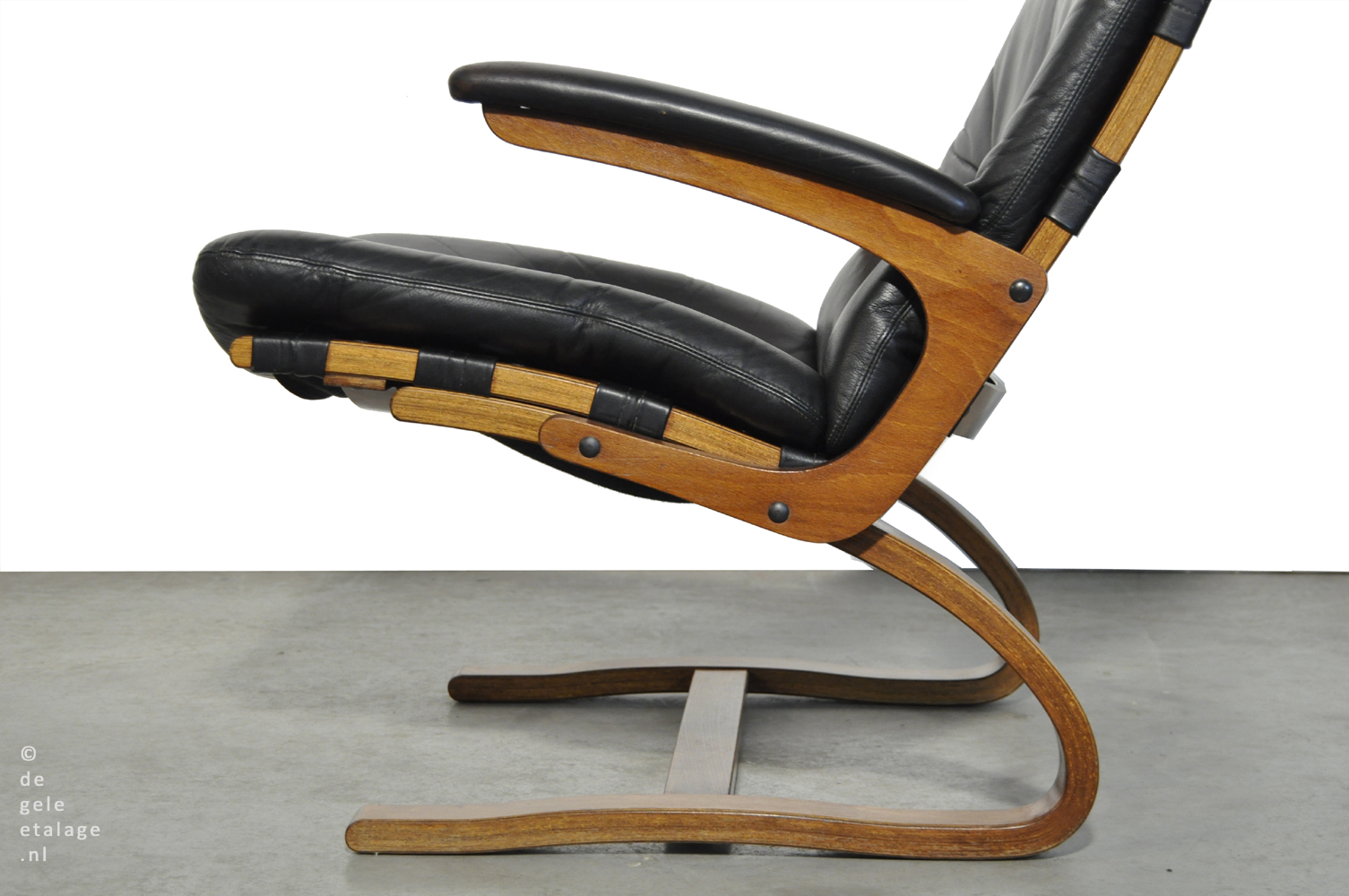 WESTNOFA / Ingmar Relling / vintage Siësta lounge fauteuil / 1960s | DE ...